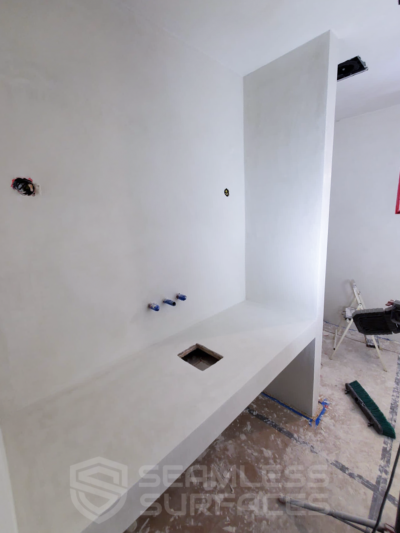 Microtopping on Bathroom Natural - Seamless Surfaces